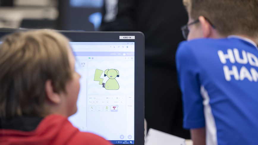 Secondary school pupils learn programming at campus Flemingsberg | KTH